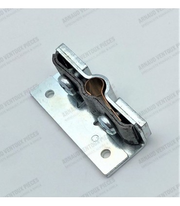 Pivoting window lower bracket